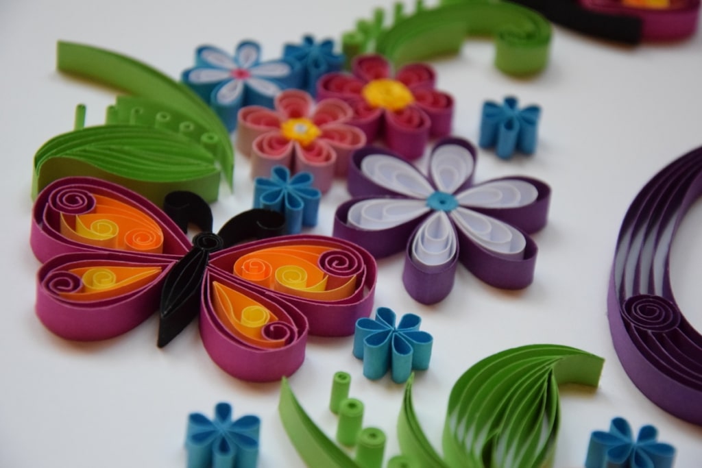 Artista de filigrana recrea 'La noche estrellada' con papel