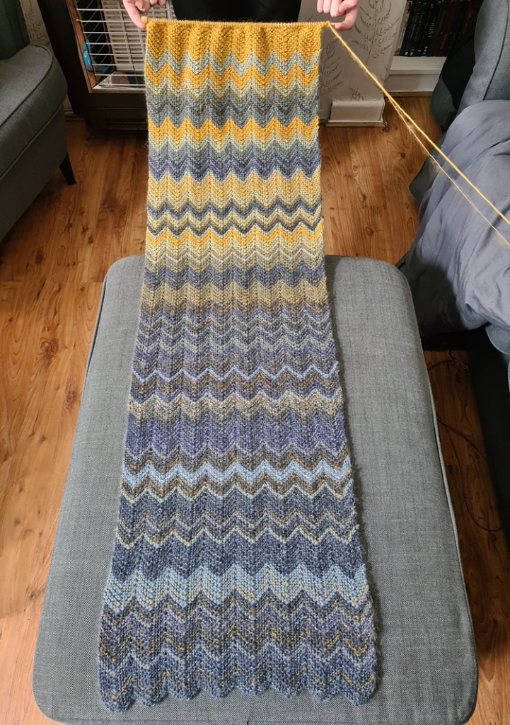 Artist Knits “Temperature Scarf” To Track Climate Change Every Day for ...