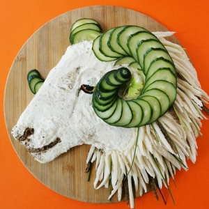Creative Mom Turns Everyday Meals into Animal-Inspired Food Art
