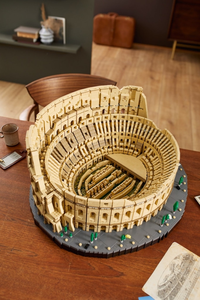 LEGO presenta su Coliseo de Roma de 9,036 piezas