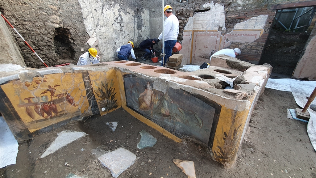 Archaeologists Unearth an Incredibly Well-Preserved Food Stall in Pompeii