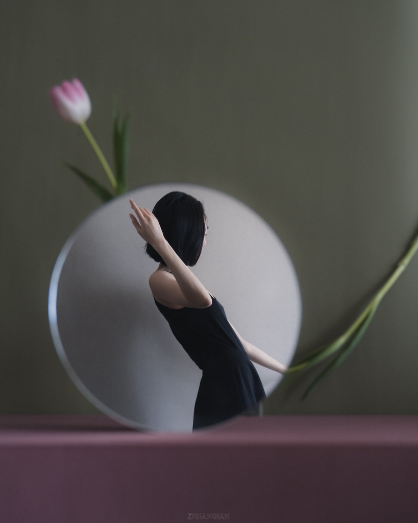 Ziqian Liu Captures Poetic Self-Portraits in Clever Mirror Reflections