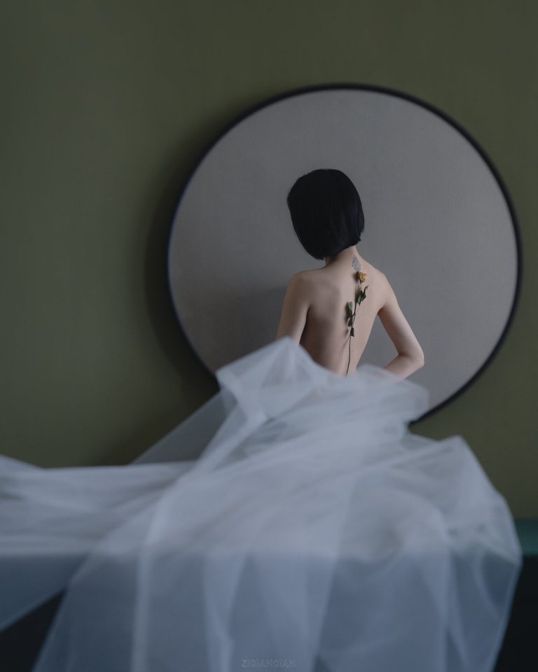 Ziqian Liu Captures Poetic Self-Portraits in Clever Mirror Reflections