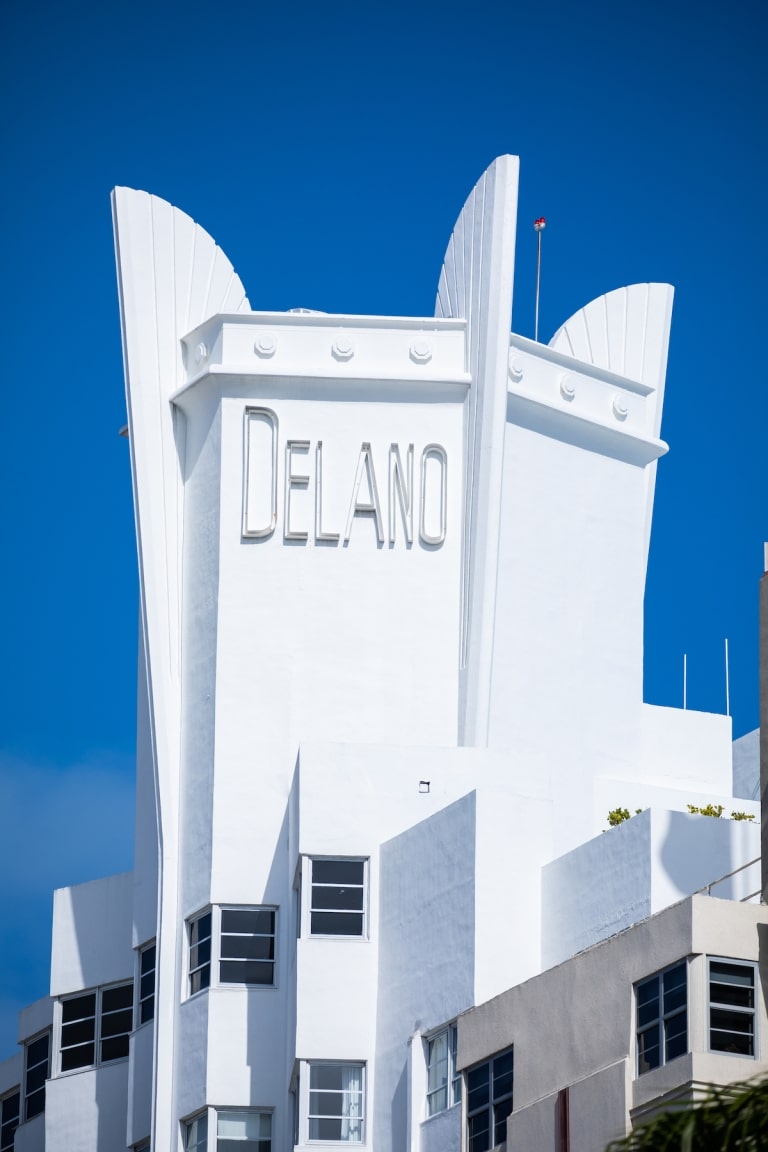 5 Incredible Examples of the Vintage Glamour of Art Deco Architecture