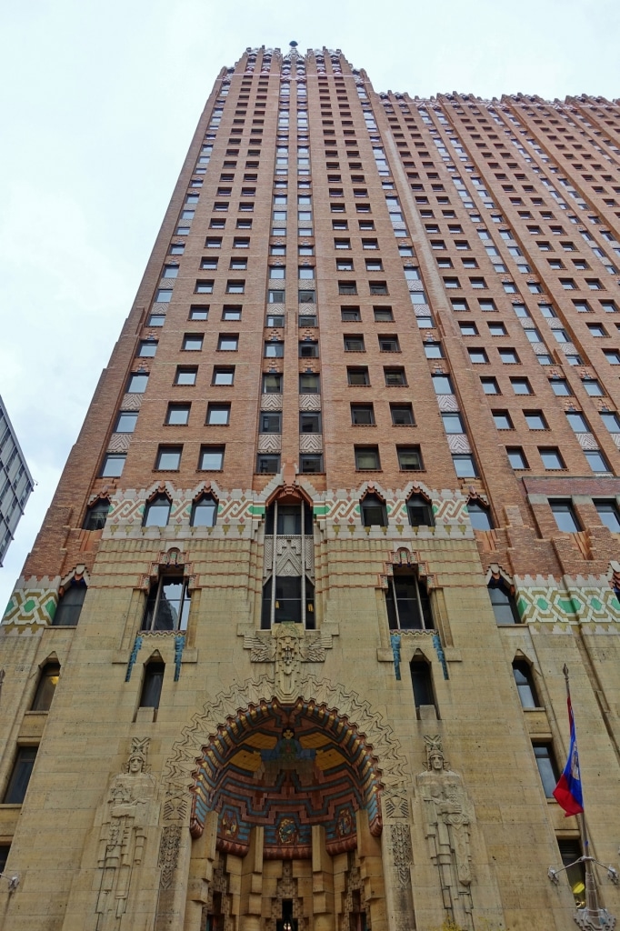 5 Incredible Examples of the Vintage Glamour of Art Deco Architecture