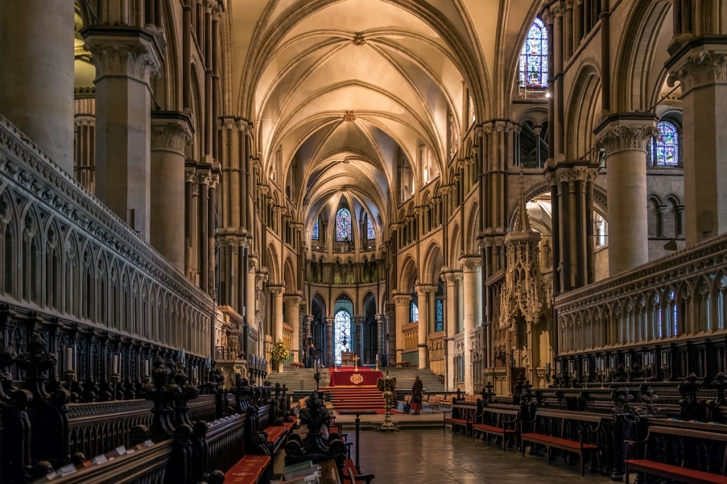 5 Incredible Examples That Celebrate Gothic Architecture