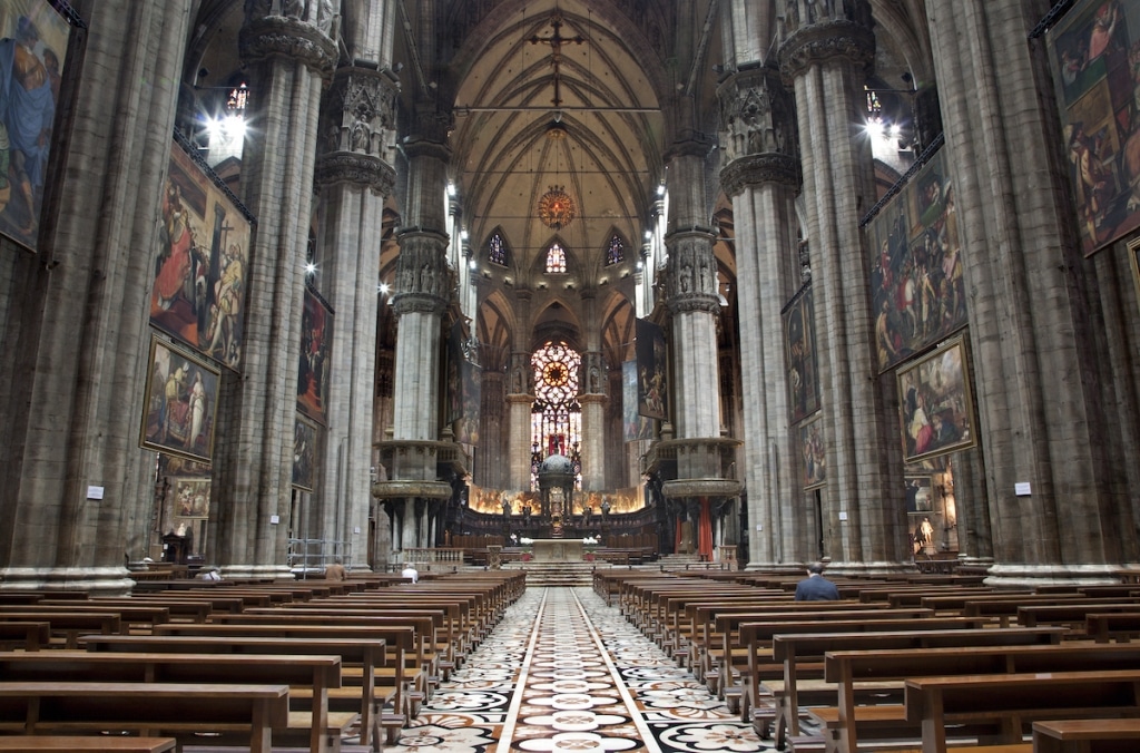5 Incredible Examples That Celebrate Gothic Architecture