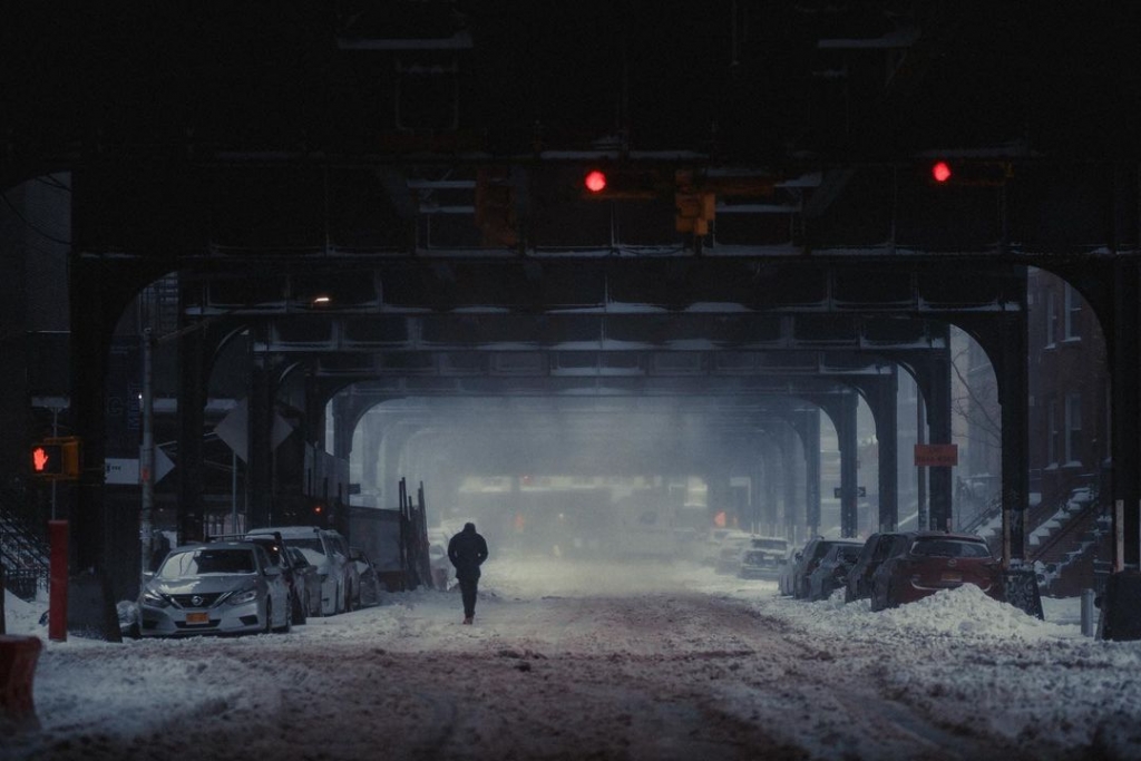 Fotógrafo captura la faceta 'neo-noir' de Nueva York