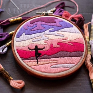 Nature-Inspired Embroidery Art Captures the Beauty of the Sunset