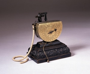 Discover the Candle Clock, A Historic Way to Tell Time and Set Alarms