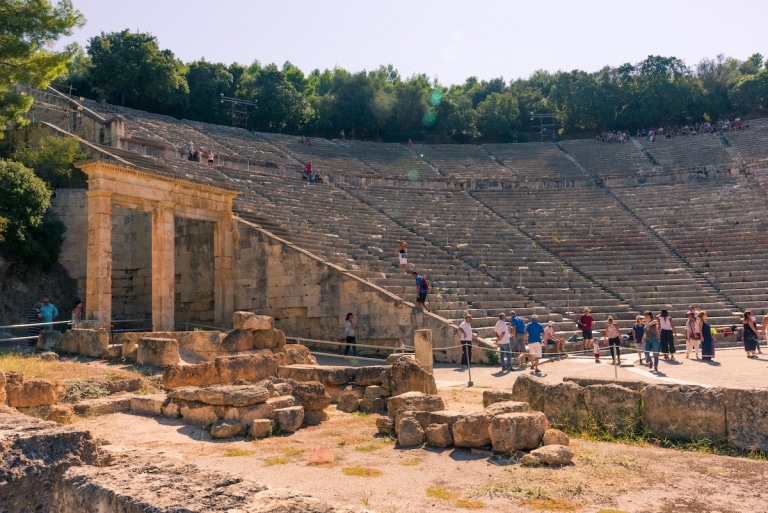 5 Classical Buildings That Chronicle Ancient Greek Architecture