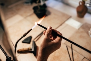 These Incredible Hand Blown Glass Spiders Look so Real