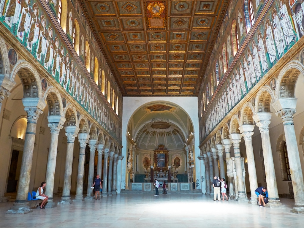 5 Extravagant Buildings That Showcase the Drama of Byzantine Architecture | My Modern Met