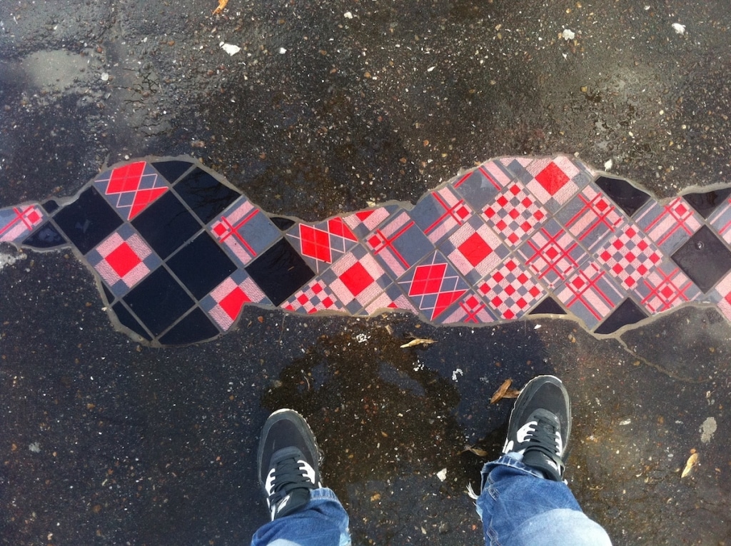 Street Artist Transforms Cracks in the Pavement Into Gorgeous Mosaics