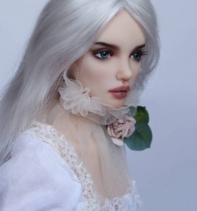 Artist Creates Realistic Dolls That Look Like Ethereal Figures