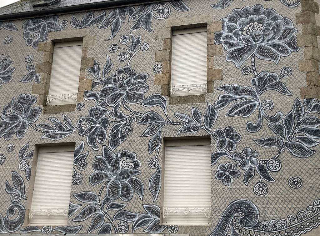 NeSpoon Transforms Facade with Her Delicate Painted Lace