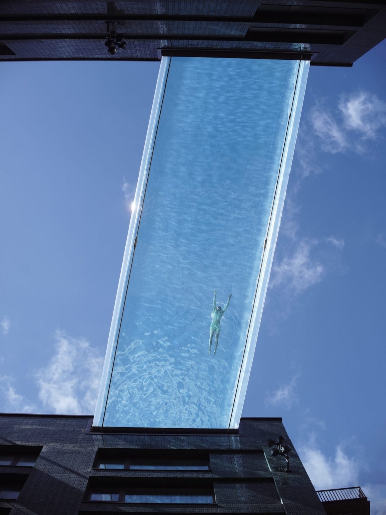 ‘Sky Pool’ Allows Some Residents To Swim High Above This London Street ...