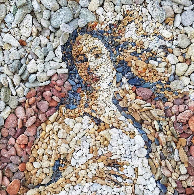 Artist Recreates Famous Works of Art With Colorful Pebbles on the Beach