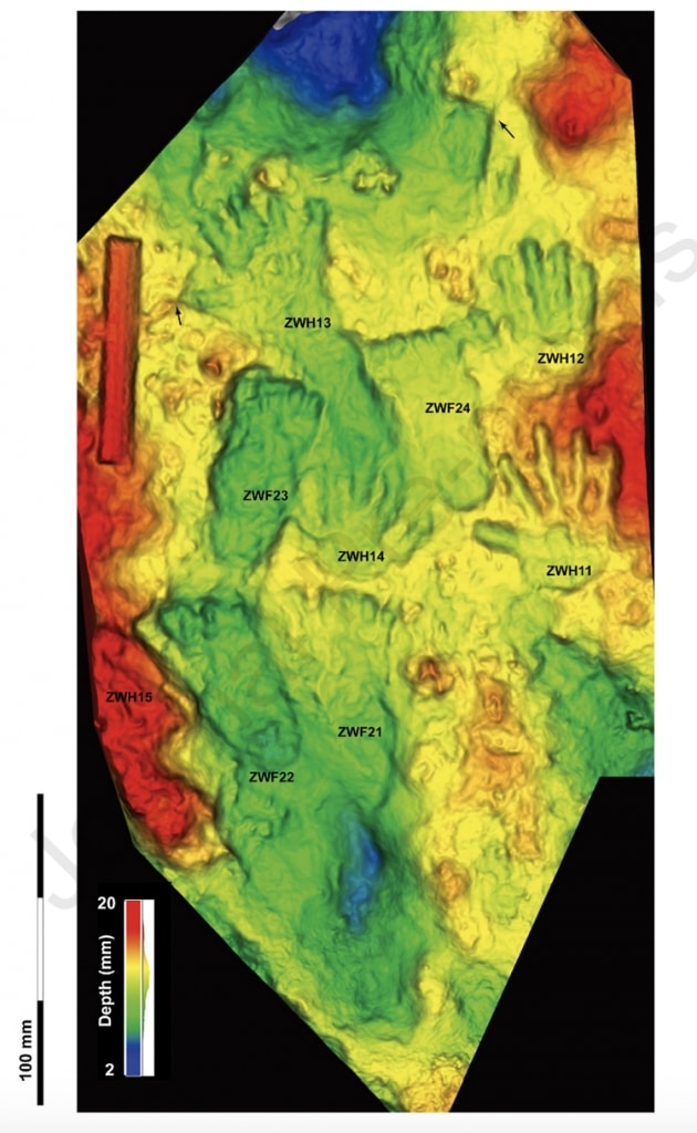 Archeologists Discover Children’s Hand and Footprints in Cave Art