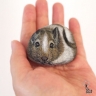 Artist Paints Rocks to Look Like Real Animals You Can Hold in Your Hand