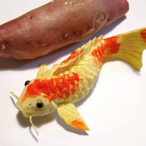 Food Artist Gaku Carves a Leaping Fish Out of a Stalk of Broccoli