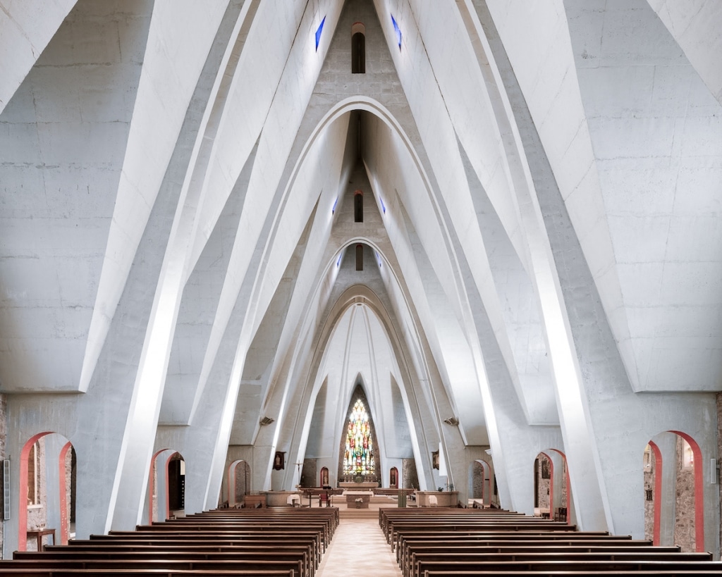 “Sacred Spaces” Captures the Dramatic Interiors of Modernist Churches