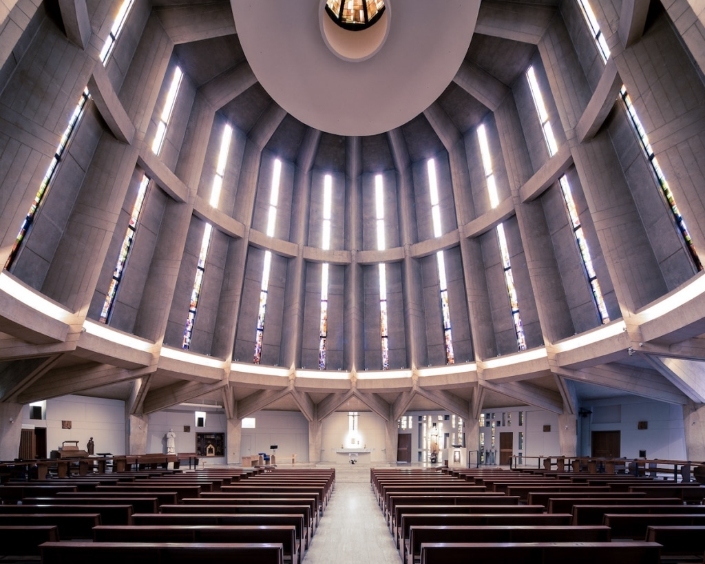 “Sacred Spaces” Captures the Dramatic Interiors of Modernist Churches