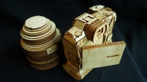 Artist Creates Incredibly Detailed Wooden Models of Vintage Cameras
