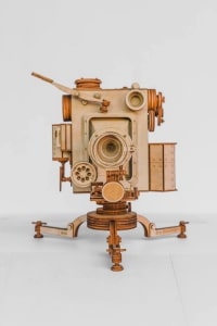 Artist Creates Incredibly Detailed Wooden Models of Vintage Cameras