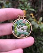 Stunning Embroidery Art Depicts Ancient Dinosaur Fossils