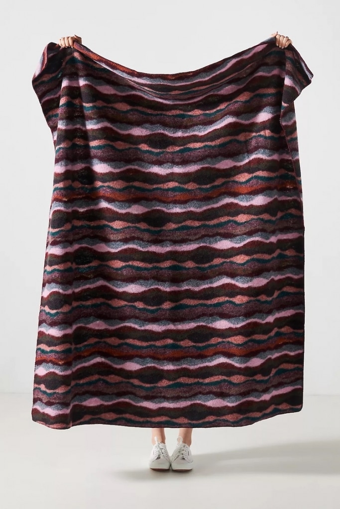 20 Cool Throw Blankets To Keep You Warm (and Stylish)