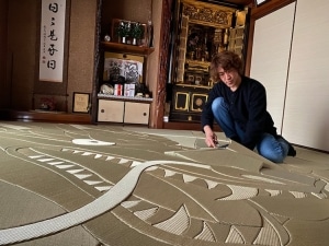 Artist Crafts Incredible Dragon from Tatami Mats