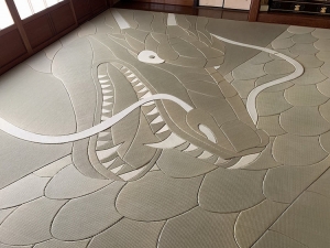 Artist Crafts Incredible Dragon from Tatami Mats