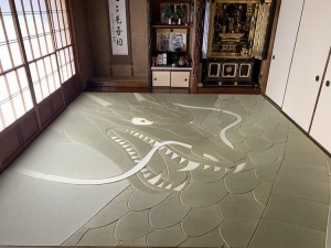 Artist Crafts Incredible Dragon from Tatami Mats
