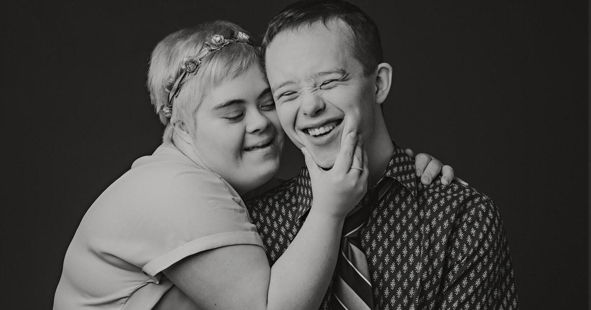 Tiernas y reveladoras fotos retratan a parejas con síndrome de Down