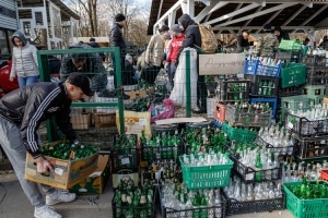 40 Powerful Photos of Daily Life During the Ukraine Conflict.