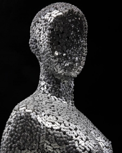 Bicycle Chain Sculptures Reflect Our Relationship With Industrialization