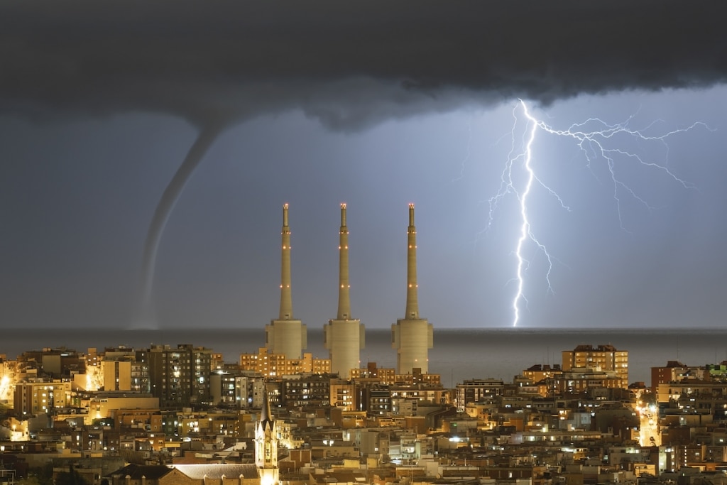 Contest Celebrates the World's Best Storm Photography