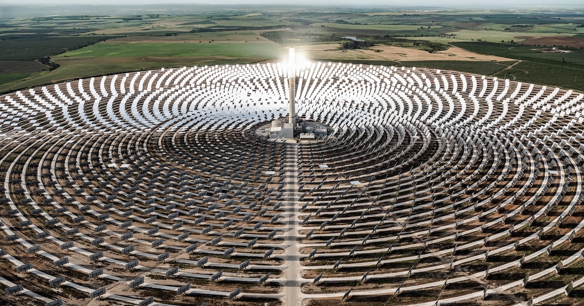 Mesmerizing Aerial Photos of Enormous Solar Farms