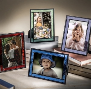18 Stylish Frames of All Sizes for Your Art Prints and Photos