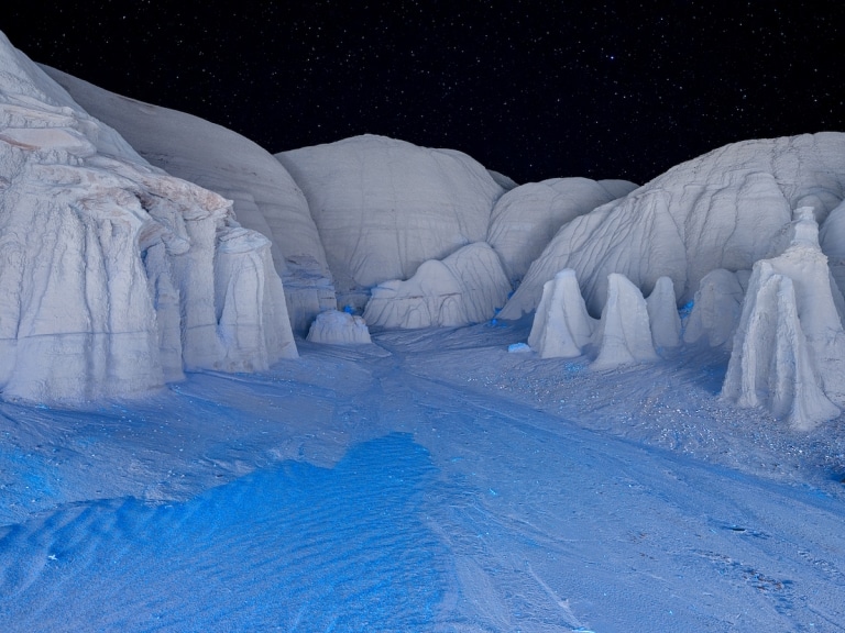 Photographer Uses UV Light to Create Otherworldly Landscapes