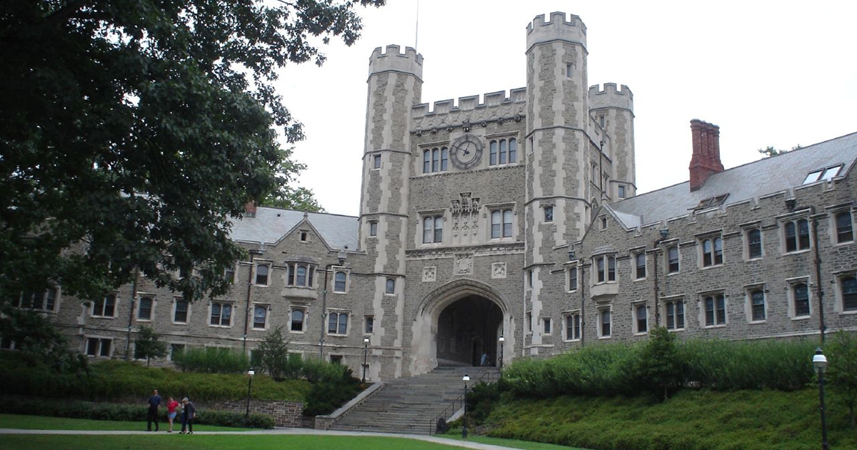 Students Whose Families Earn Below $100K Go to Princeton for Free