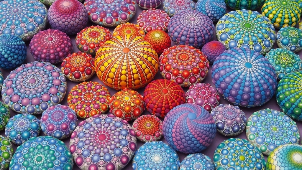 Mesmerizing Mandala Stones Echo the Colors of Nature