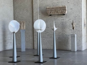 Contemporary Sculptures Reinterpret Ancient Greek Statues