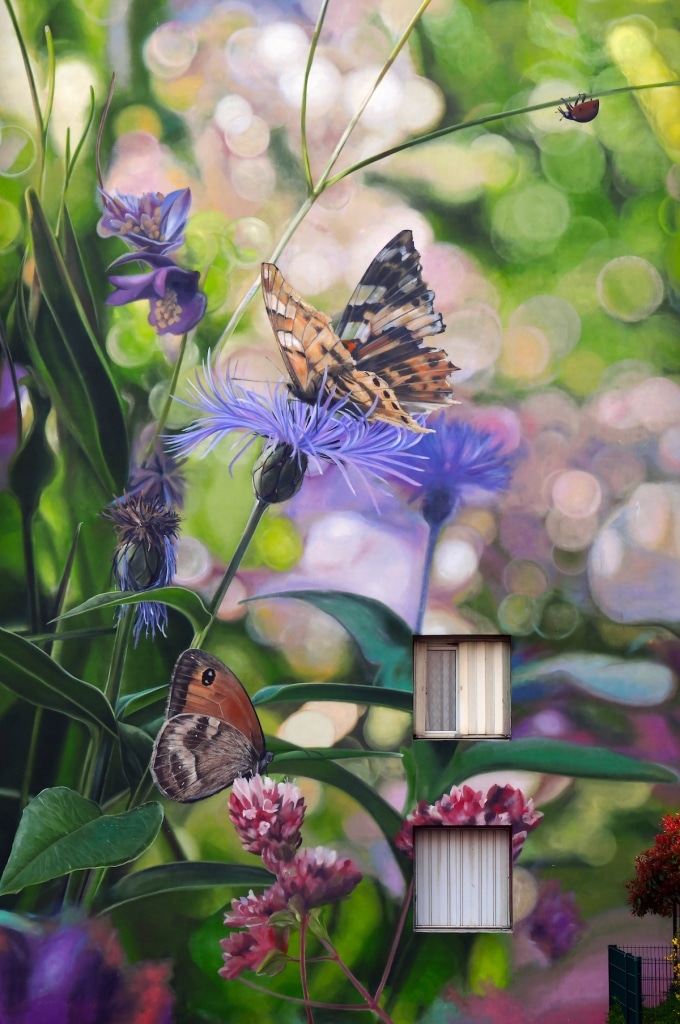 Photorealistic Butterfly Mural is a Tribute to Artist’s Childhood Love ...
