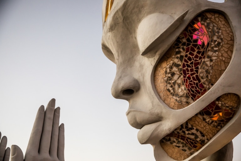 Daniel Popper's Stunning Sculpture in the Mojave Desert