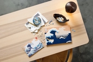 Now You Can Make 'The Great Wave' From LEGO
