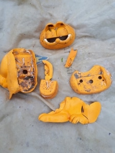 The Mystery of a French Beach's Garfield Phones is Solved