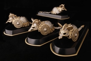 Artists Draws From History to Create Armor for Cats and Mice