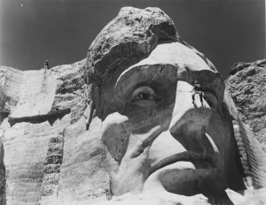 Explore Photographs of Mount Rushmore During Construction